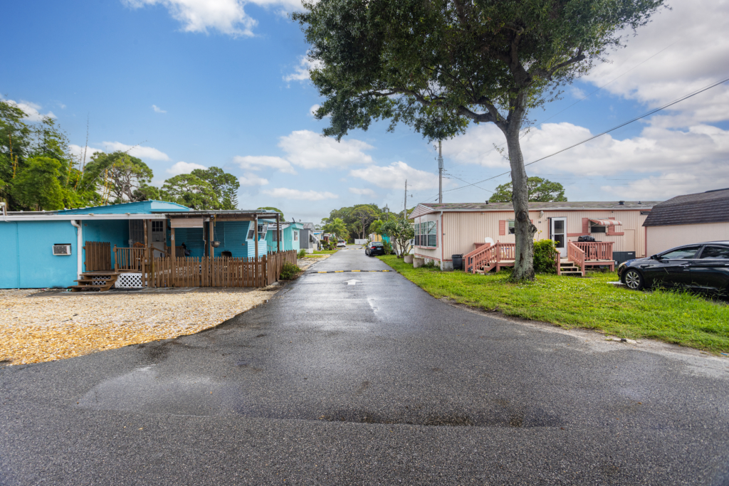 Central Mobile Home Park | Parakeet Communities
