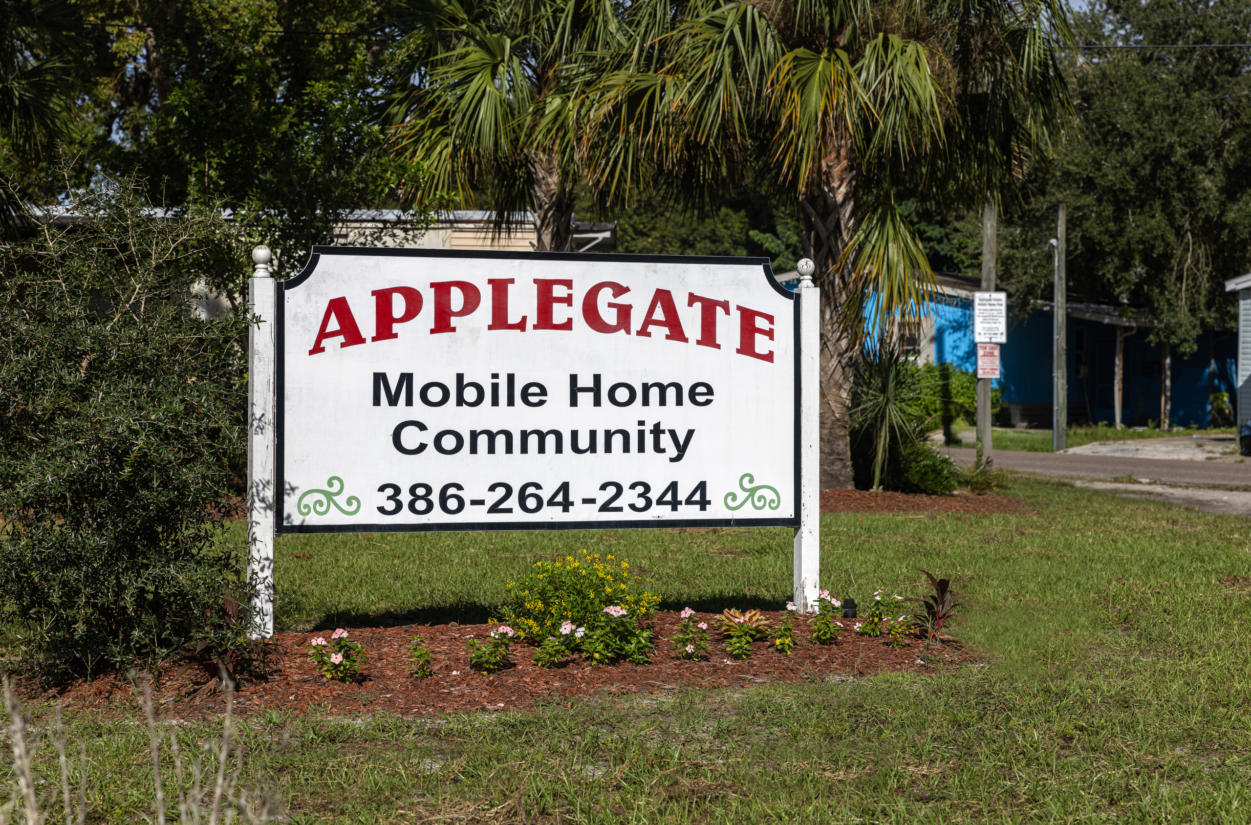 Applegate Mobile Home Park | Parakeet Communities