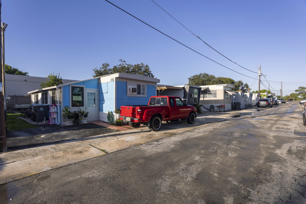 Congress Mobile Home Park | Parakeet Communities