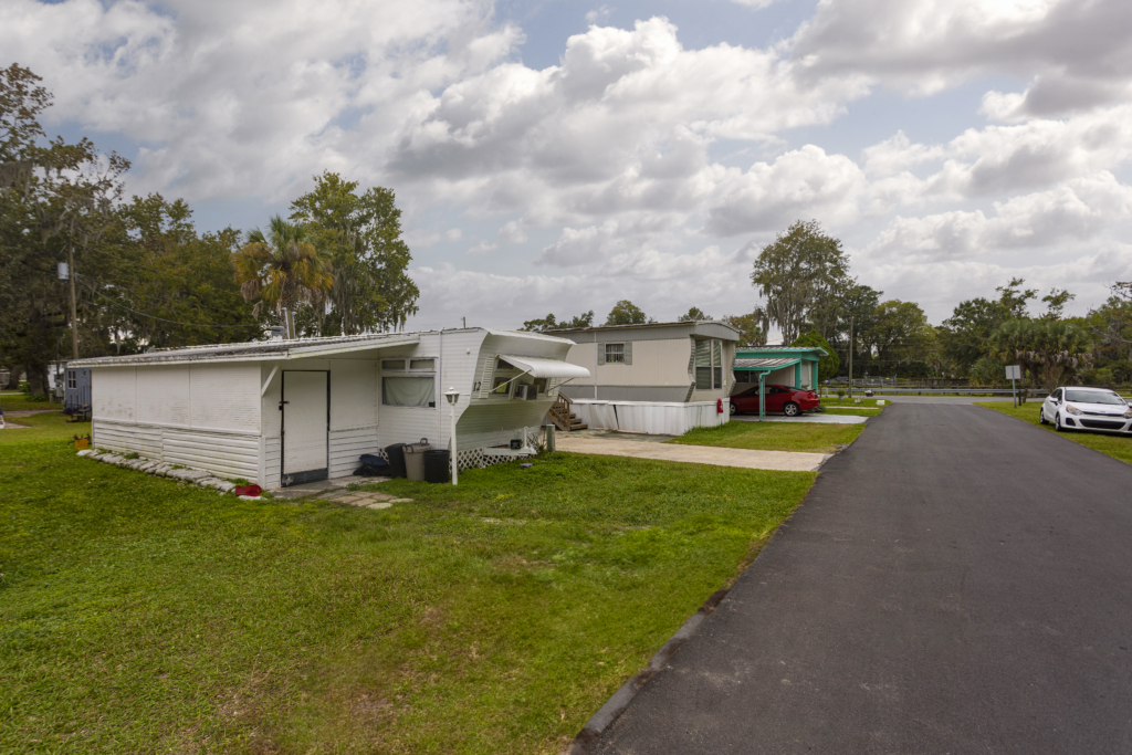 Hunter Springs Mobile Home Park | Parakeet Communities